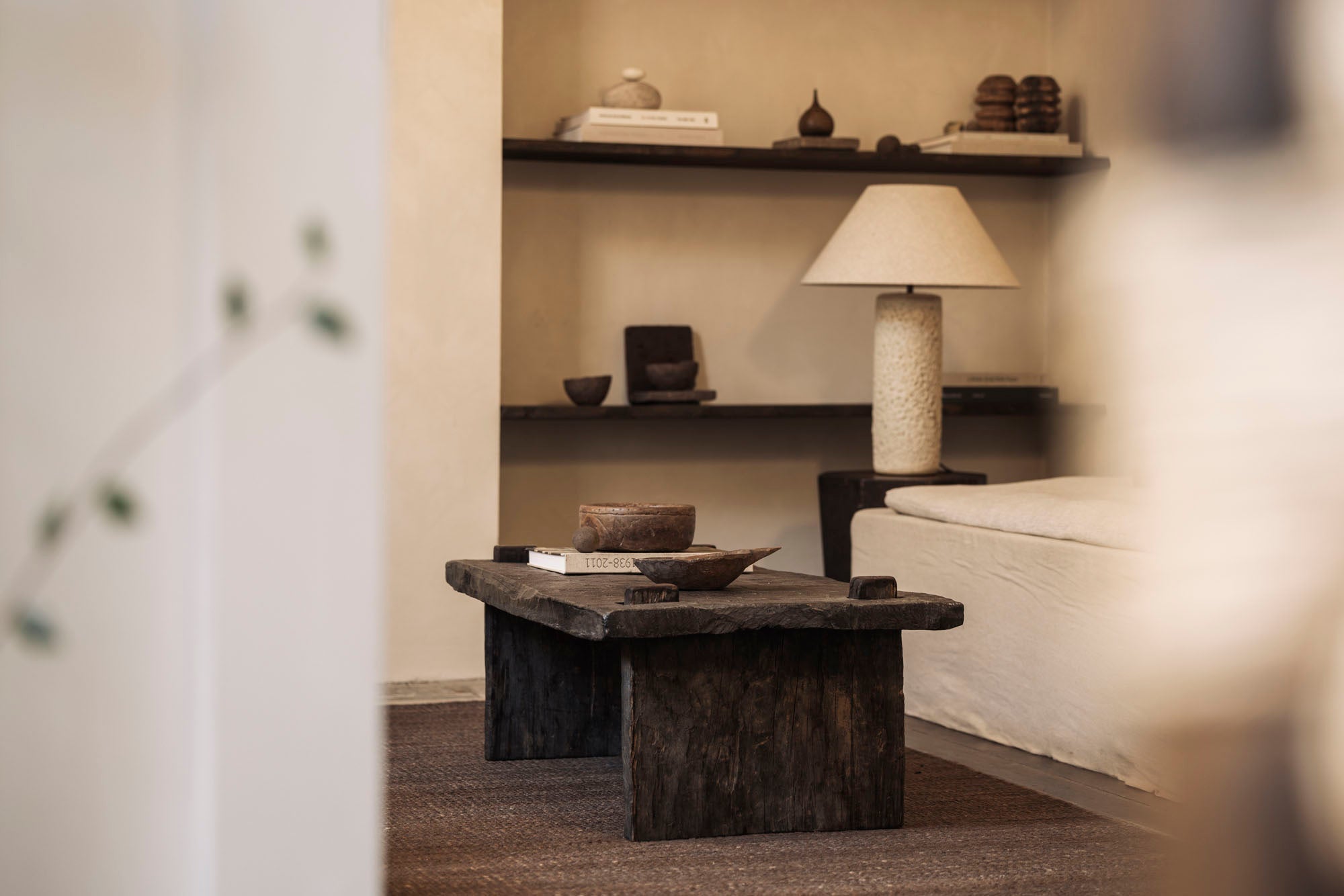 Coffee Tables & Consoles – The Corner